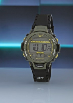 REEBOK Crunches CRUNCHES Digital Watch - For Women(July 2025-Flipkart ...